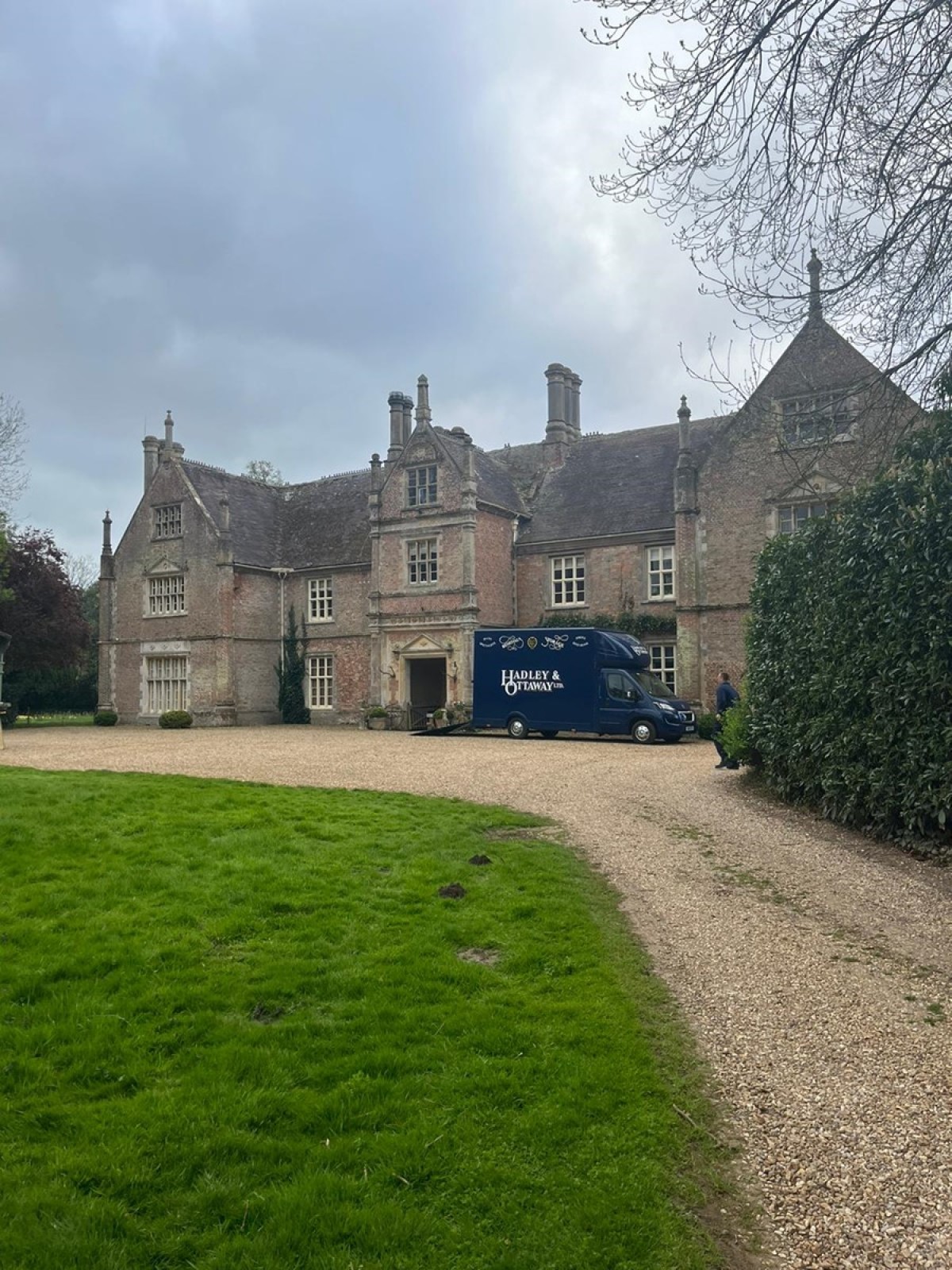 Hadley & Ottaway Helping a Large Scale Move | Hadley & Ottaway